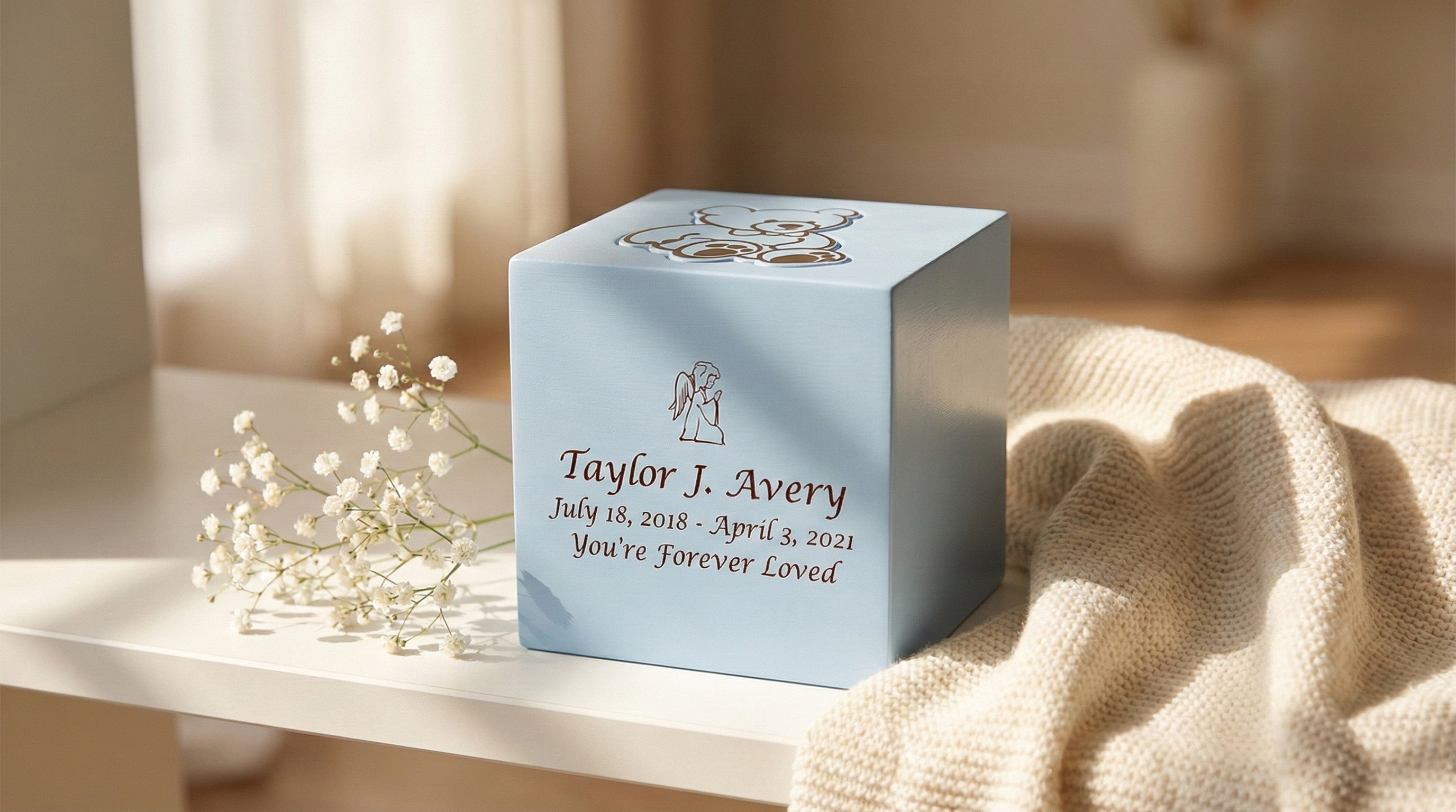 Choosing a Cremation Urn for a Child or Infant: Sizes, Materials ...