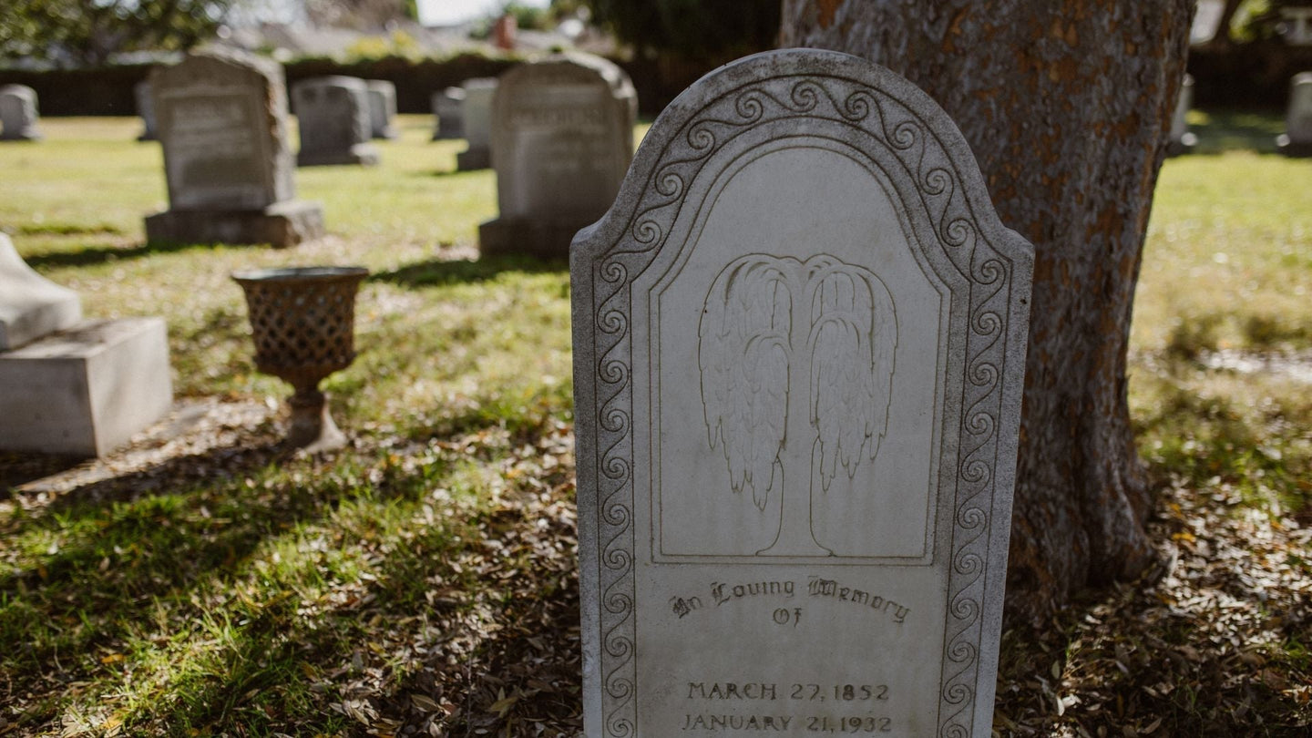 Headstone Quotes and Sayings: Choosing the Right Words for a Loved One ...