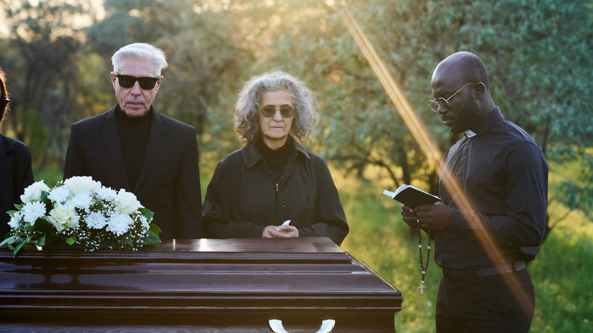 What Is a Typical Funeral Program? | Funeral.com, Inc.